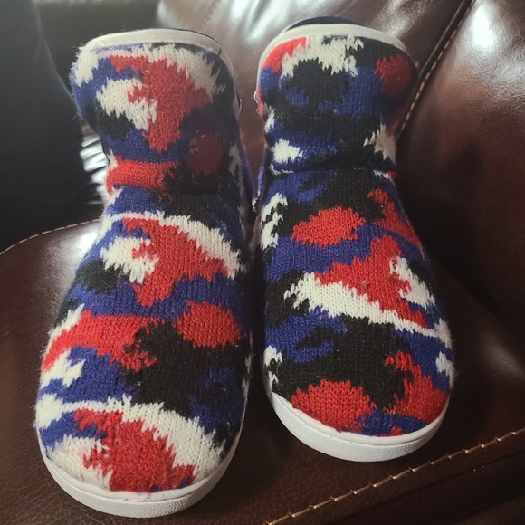 Muk Luks | Shoes | Mukluks Linned Shoes | Poshmark